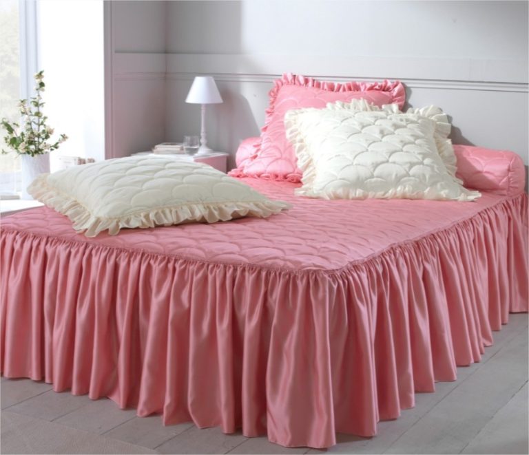 Décoration : idées pour une chambre romantique - Soirée en amoureux ...